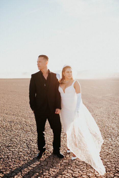 Dominique & Nick Dry Lake Bed Elopement - Las Vegas Elopement ...