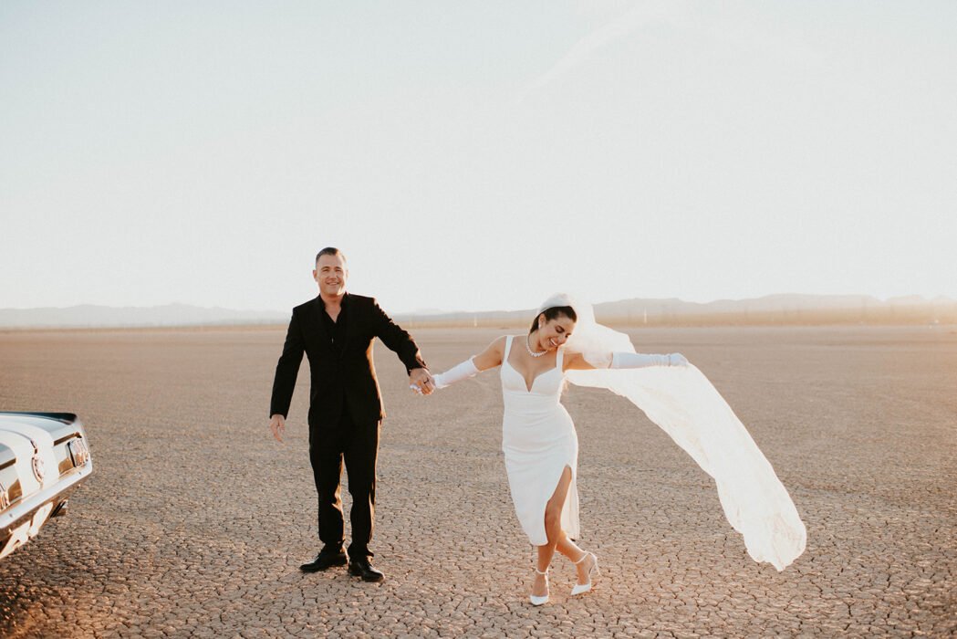 Dominique & Nick Dry Lake Bed Elopement - Las Vegas Elopement ...