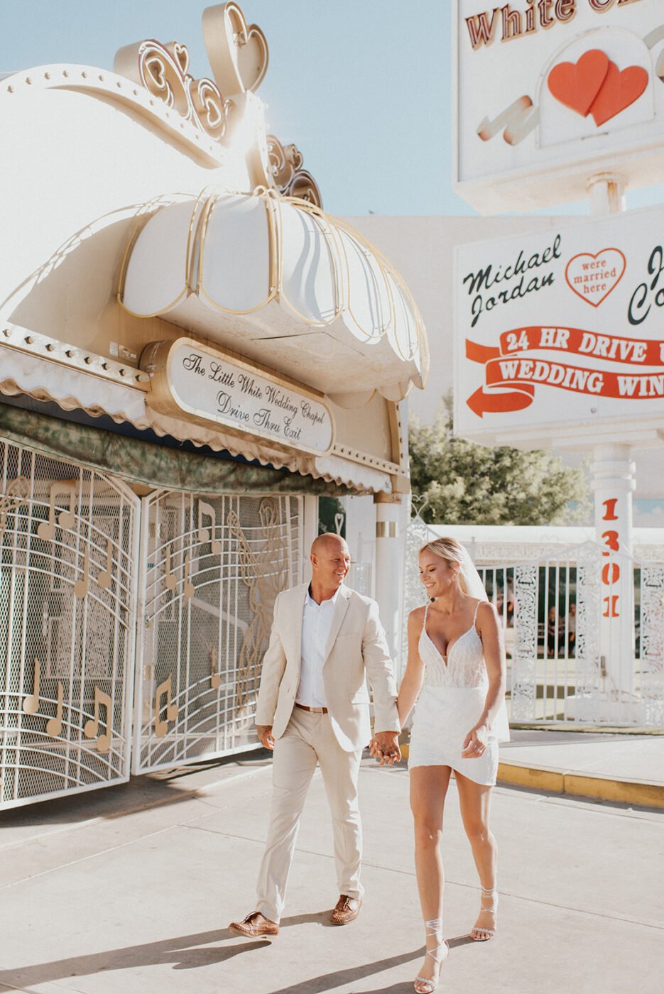 Renee & Tim Chapel and Red Rock - Las Vegas Elopement Photography ...