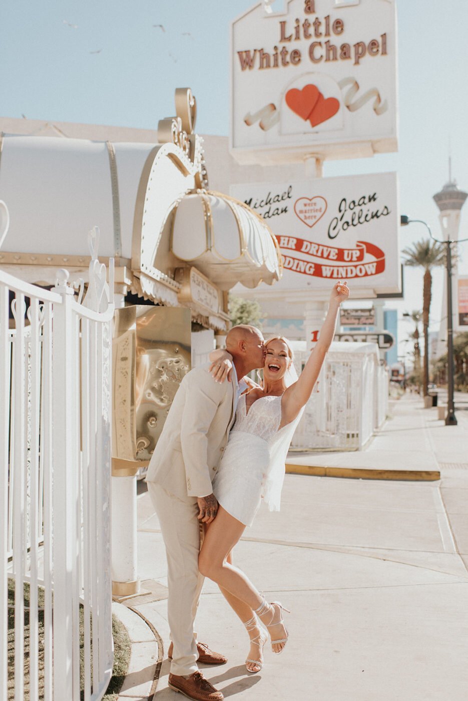 Renee & Tim Chapel and Red Rock - Las Vegas Elopement Photography ...