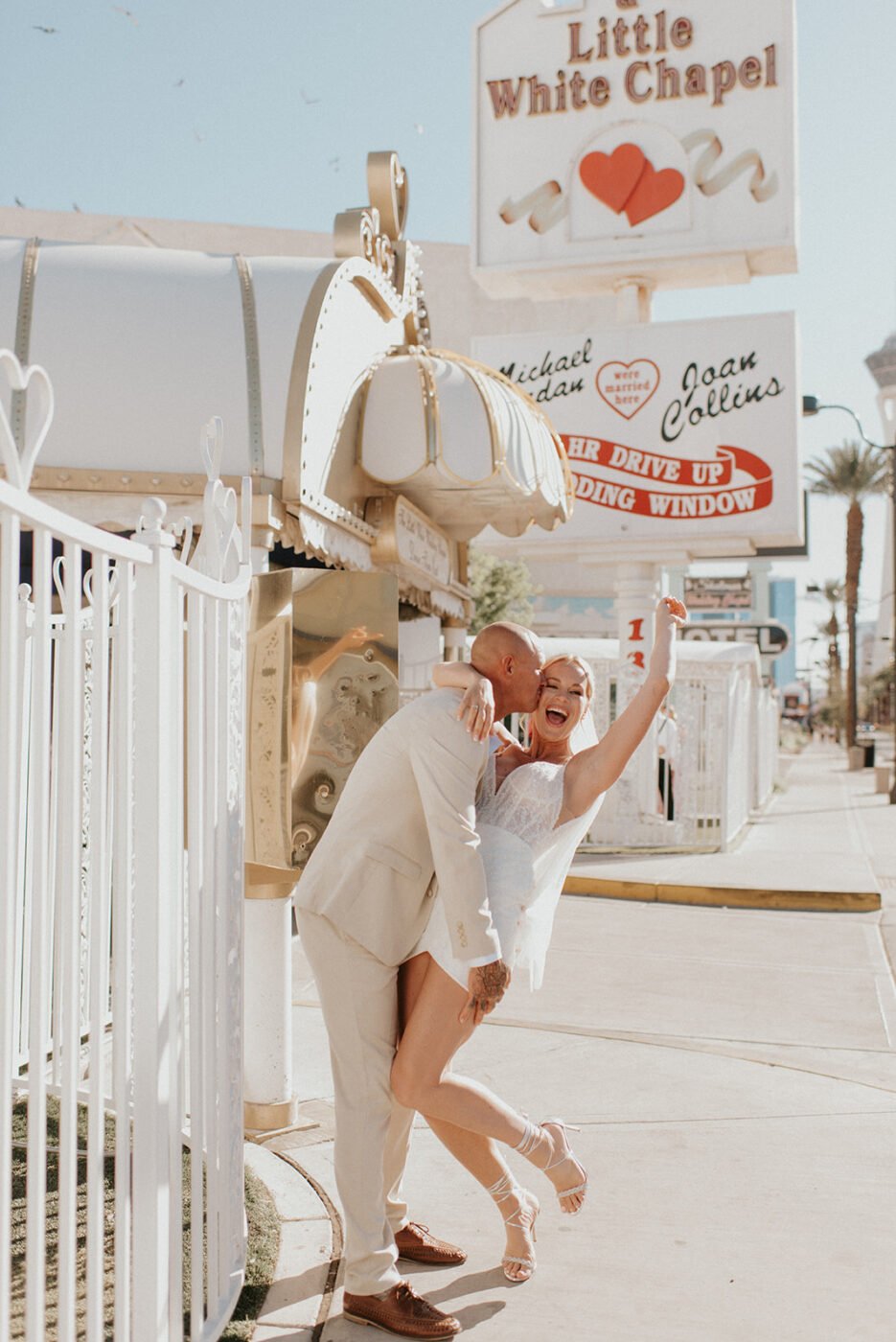 Renee & Tim Chapel and Red Rock - Las Vegas Elopement Photography ...
