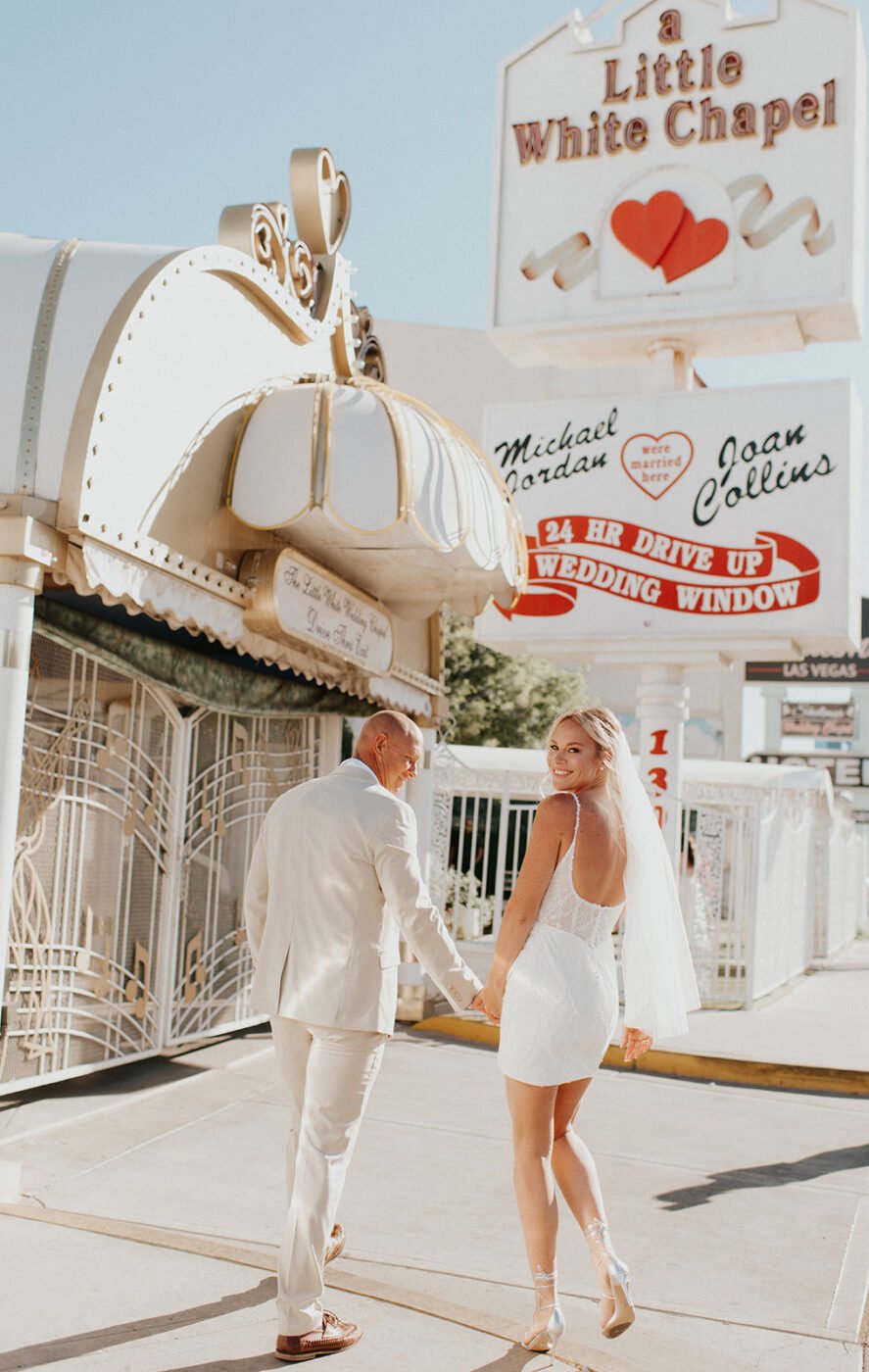 Renee & Tim Chapel and Red Rock - Las Vegas Elopement Photography ...
