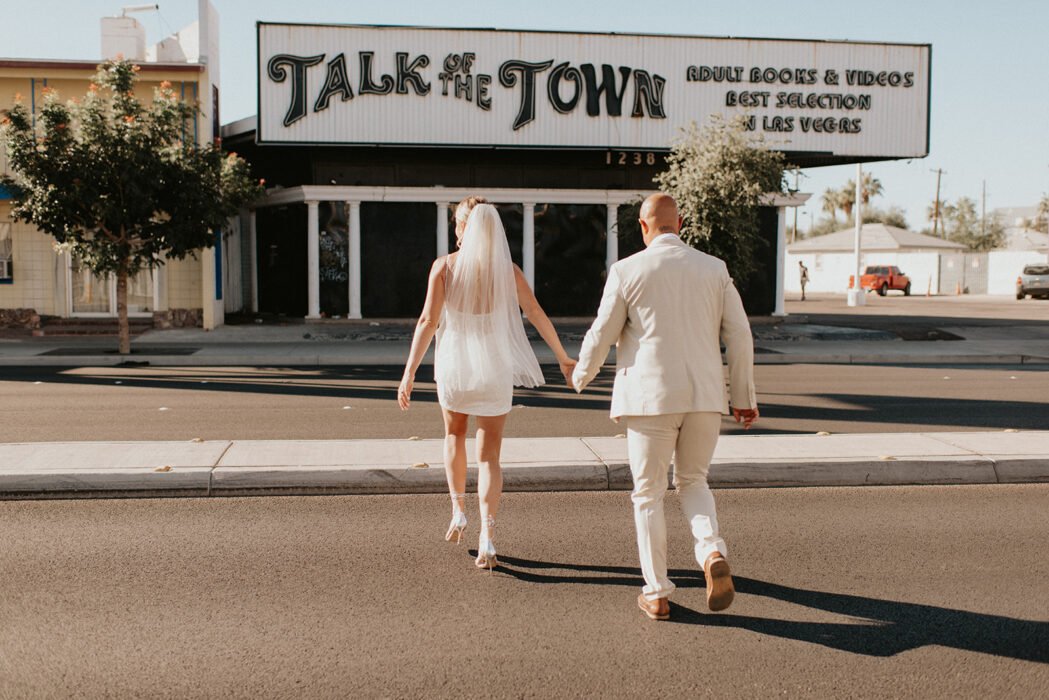 Renee & Tim Chapel and Red Rock - Las Vegas Elopement Photography ...