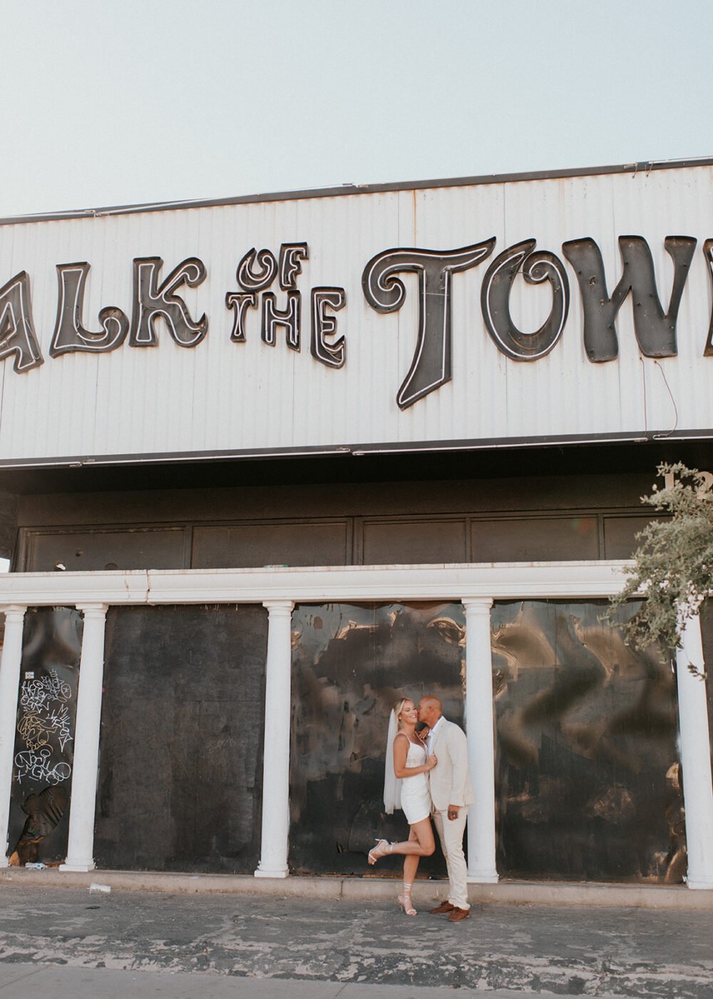 Renee & Tim Chapel and Red Rock - Las Vegas Elopement Photography ...