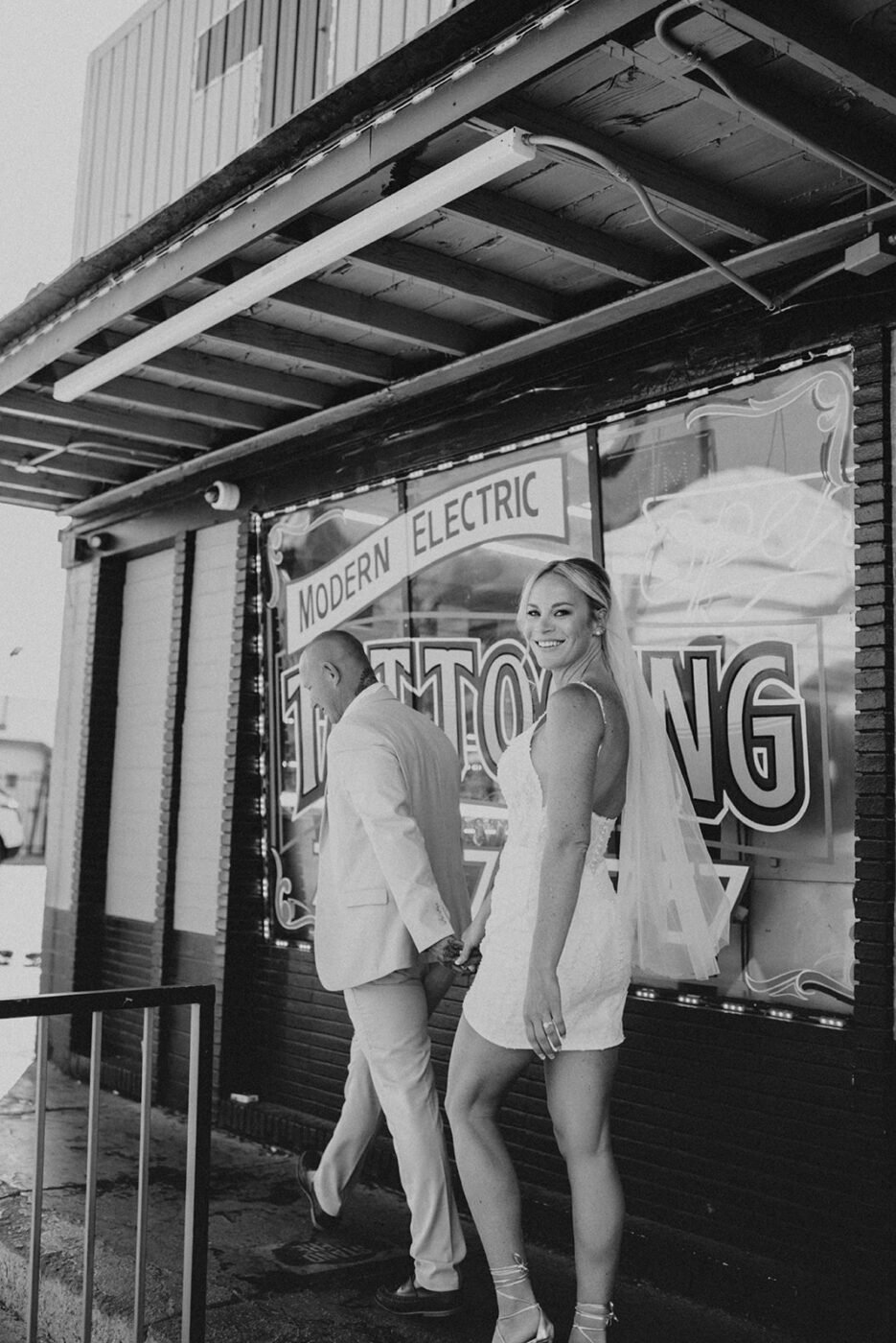 Renee & Tim Chapel and Red Rock - Las Vegas Elopement Photography ...
