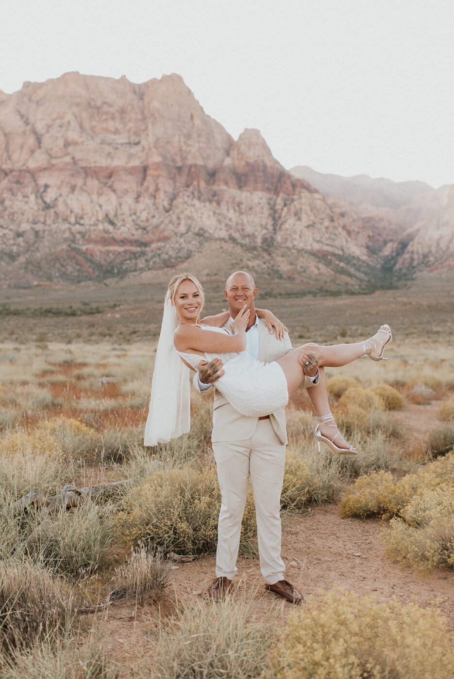 Renee & Tim Chapel and Red Rock - Las Vegas Elopement Photography ...