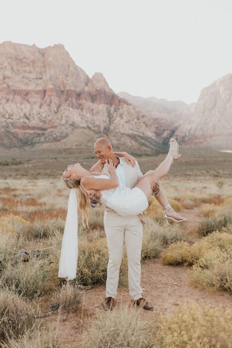 Renee & Tim Chapel and Red Rock - Las Vegas Elopement Photography ...