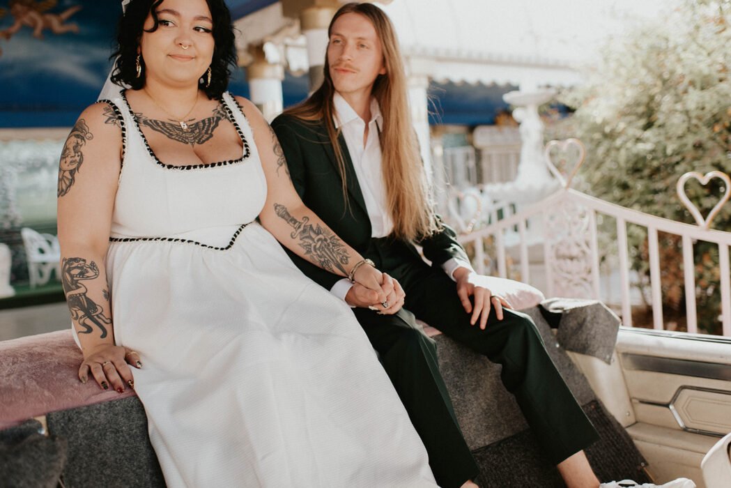 Joslyn & Drew - Little White Chapel - Las Vegas Elopement Photography ...