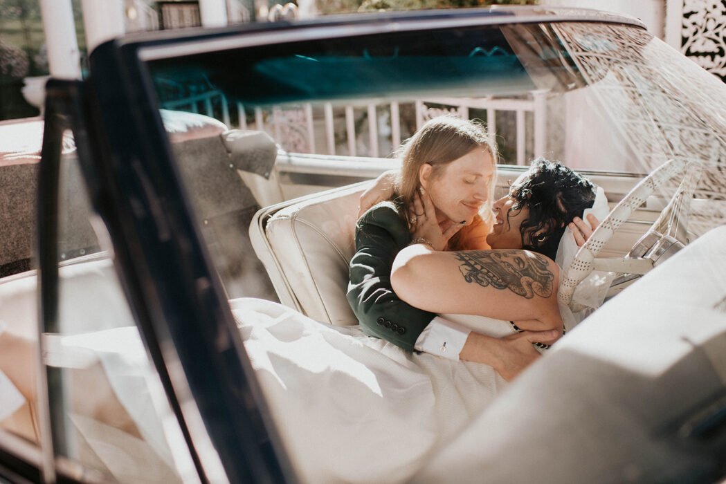 Joslyn & Drew - Little White Chapel - Las Vegas Elopement Photography ...