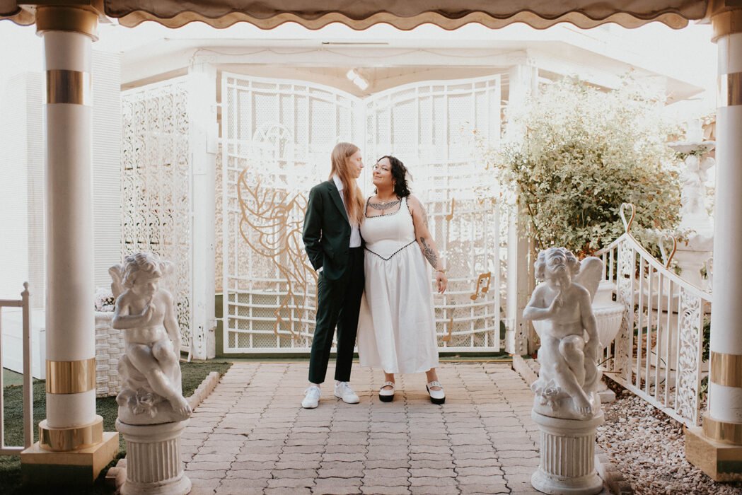 Joslyn & Drew - Little White Chapel - Las Vegas Elopement Photography ...