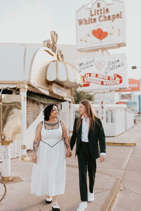 Joslyn & Drew - Little White Chapel - Las Vegas Elopement Photography ...