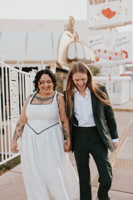 Joslyn & Drew - Little White Chapel - Las Vegas Elopement Photography ...
