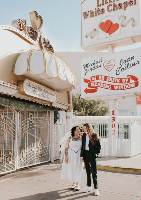 Joslyn & Drew - Little White Chapel - Las Vegas Elopement Photography ...