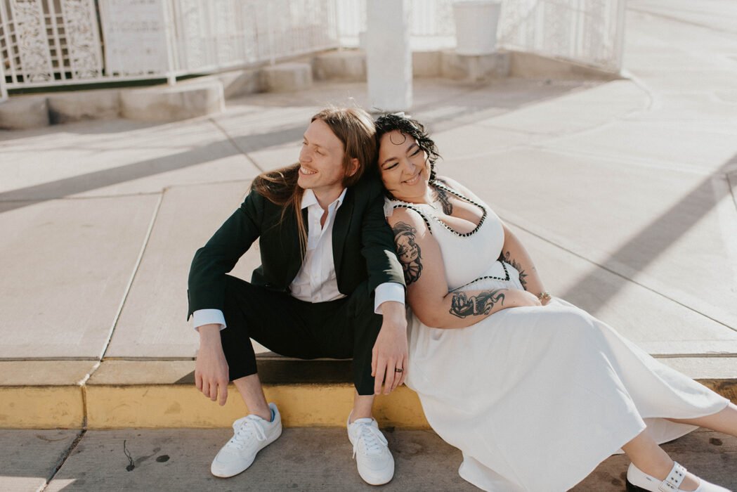 Joslyn & Drew - Little White Chapel - Las Vegas Elopement Photography ...